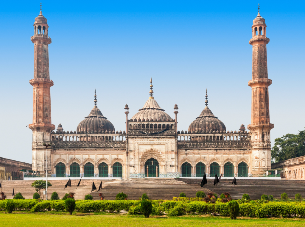 Indo-Islamic architecture: List of 10 historical Mosques in India